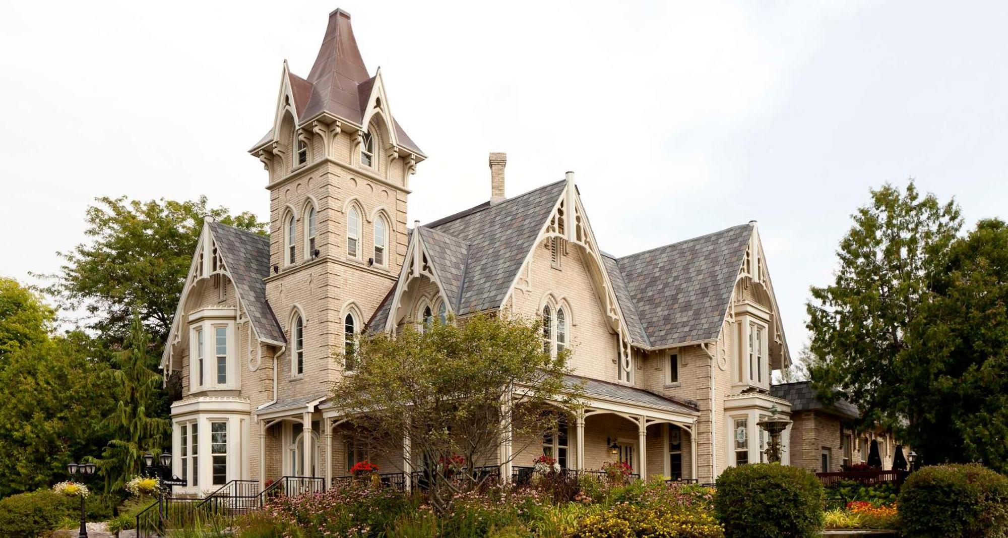 ELM HURST INN & SPA | ⋆⋆⋆ | INGERSOLL, CANADA | SEASON DEALS FROM $103